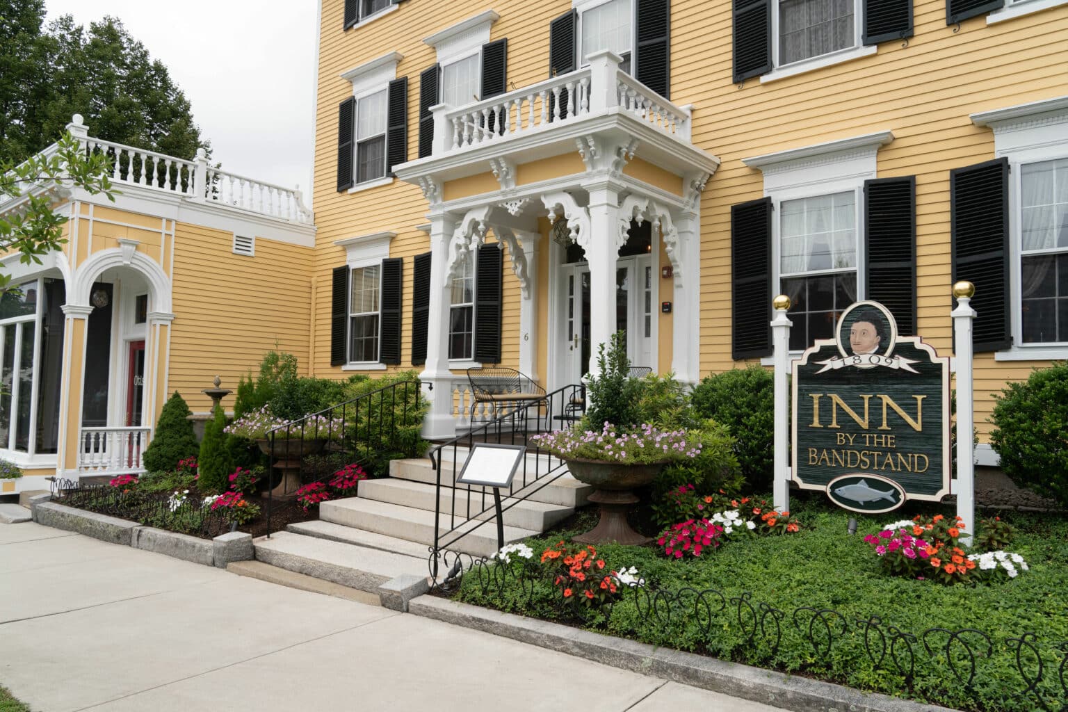 #1 BEST Exeter NH Bed And Breakfast | Inn By The Bandstand